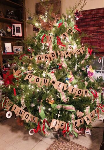 60 Creative Christmas Tree Ideas: Get Inspired And Festive This Holiday ...