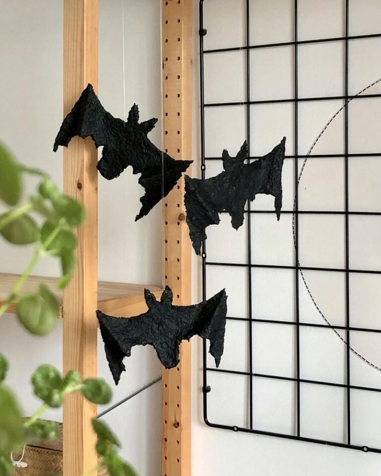 40 Easy Halloween Decoration Ideas For Small Spaces