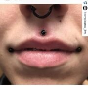 40 Philtrum Piercing (Medusa Piercing) Ideas For The Stylish You ...