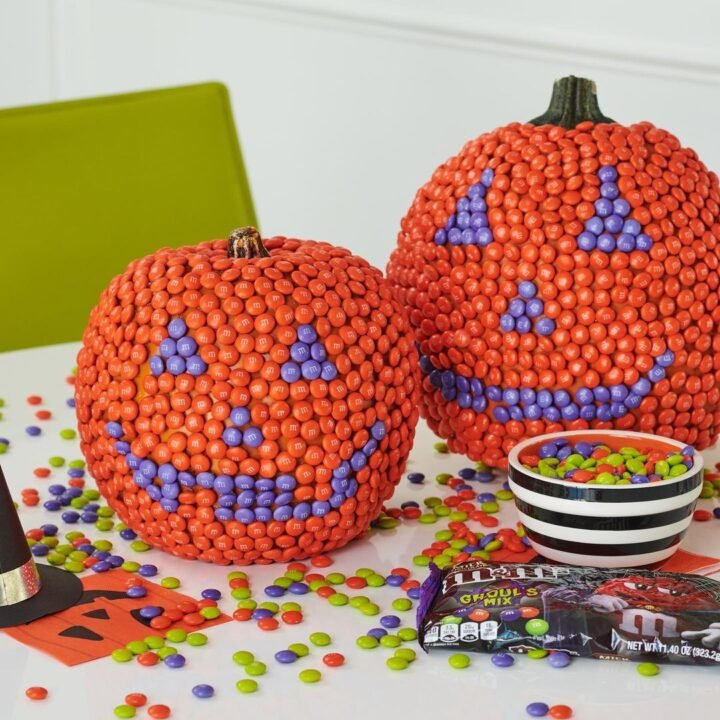 30 Festive Pumpkin Decor Ideas For Halloween And Beyond