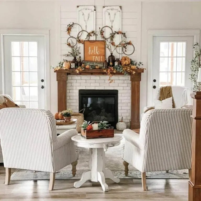 25 Best Fall Fireplace Decor Ideas For A Warm Autumn Aesthetic