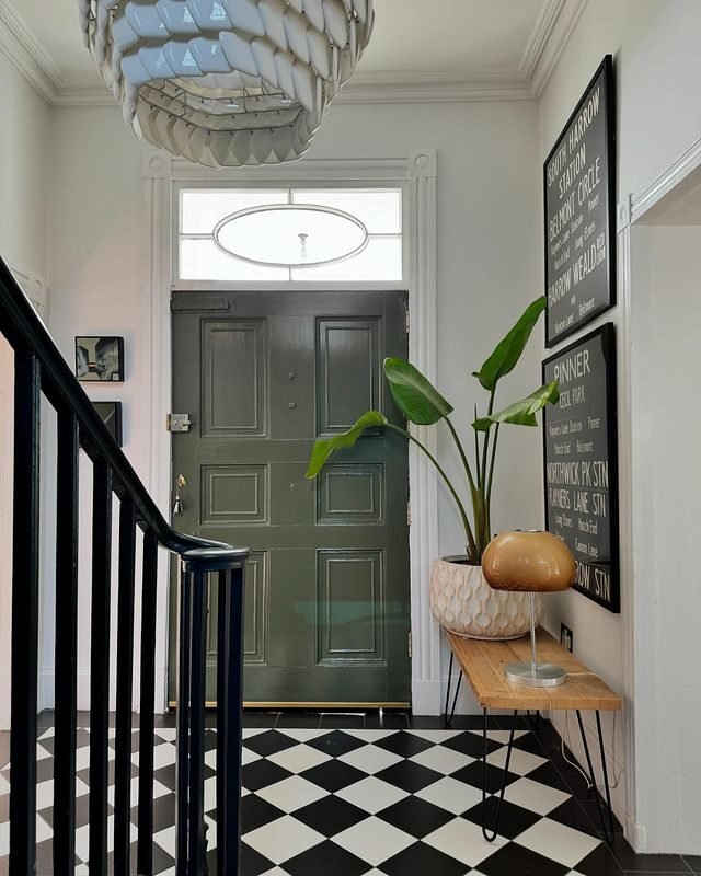 15 Stunning Entryway Decor Ideas To Welcome You Home