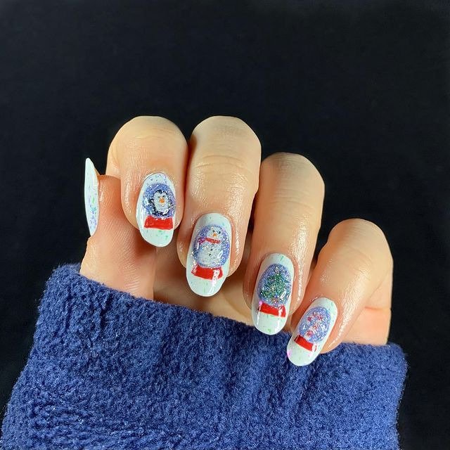 25 Funky Winter Nail Designs To Try This Season