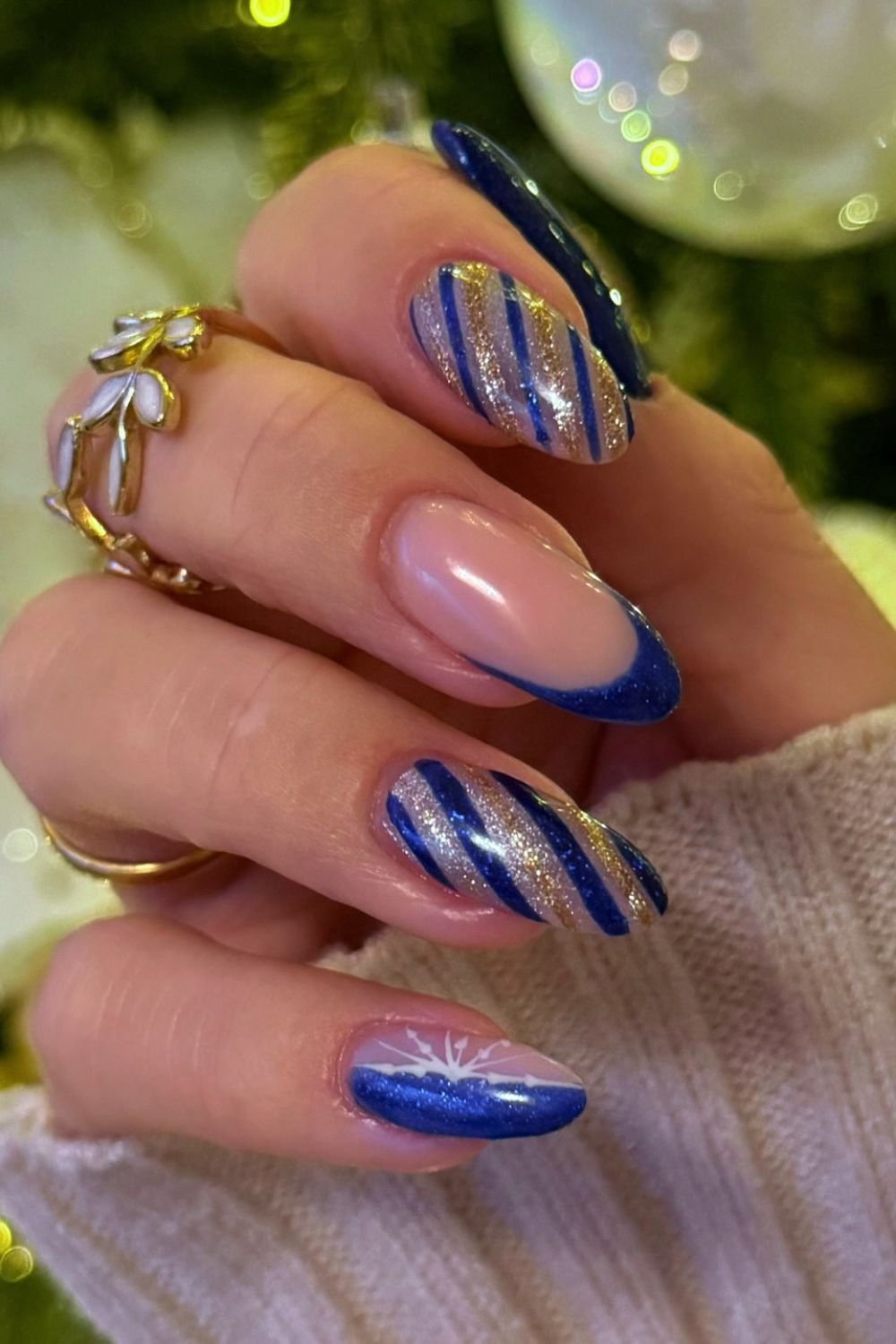 30 Winter Blue Nail Art Ideas For A Frosty Glow