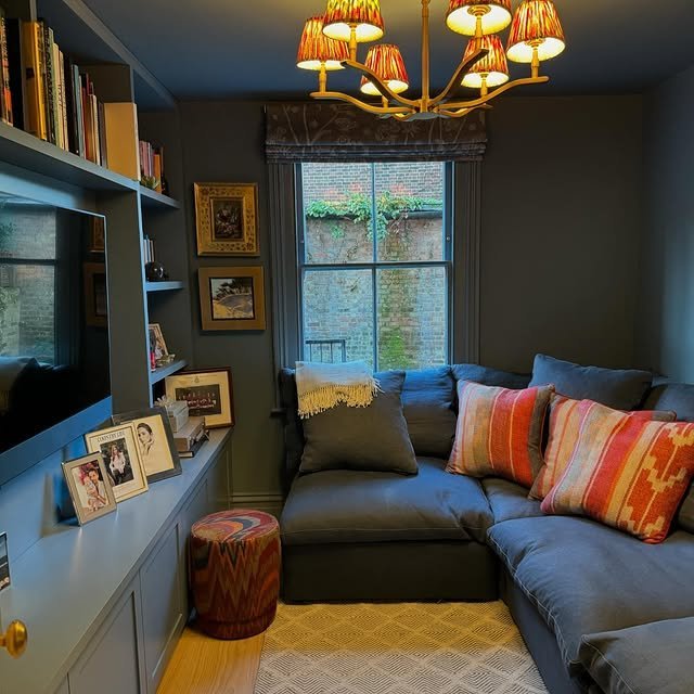 15 Long Narrow Living Room Ideas That Maximize Space