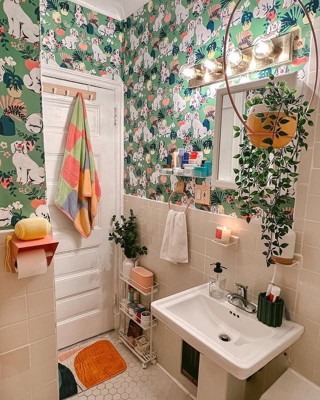 15 Stylish Bathroom Décor Ideas For A Modern Refresh